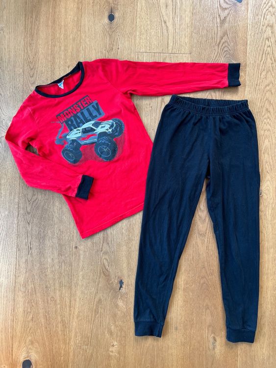 Pyjama in Gr.134/140 | Kaufen auf Ricardo