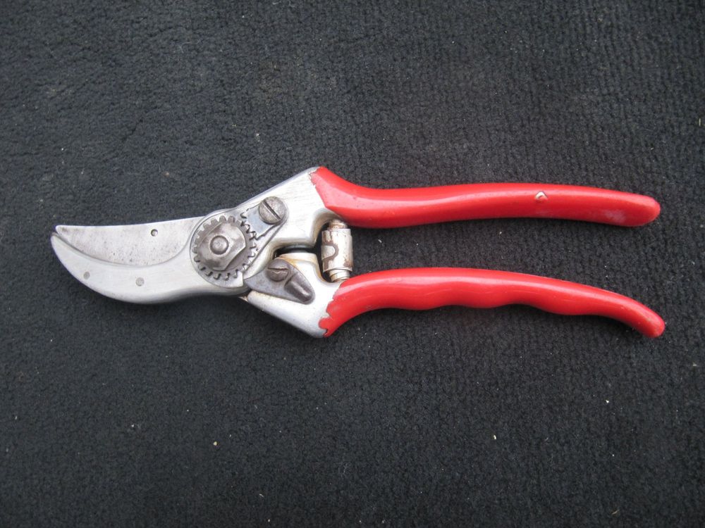 Gartenschere / Rosenschere FELCO 2 (Gebraucht) in Basel für CHF 27 ...