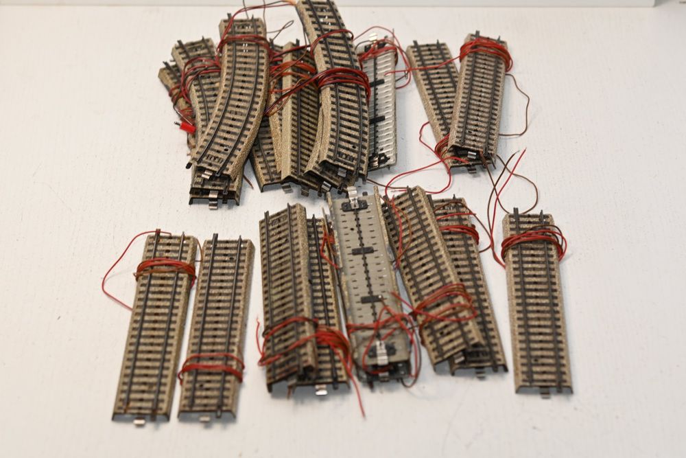 Gerade Märklin M Geleise ohne OVP gem Fotos (Gebraucht) in Laupen ZH für CHF 6 – mit Lieferung ...