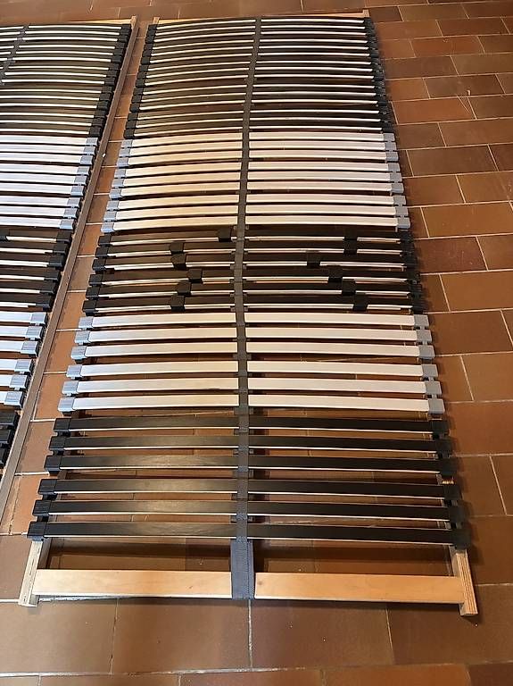 2 sommiers à lattes IKEA 80x200 cm ensemble 160x200 (Gebraucht) in ...