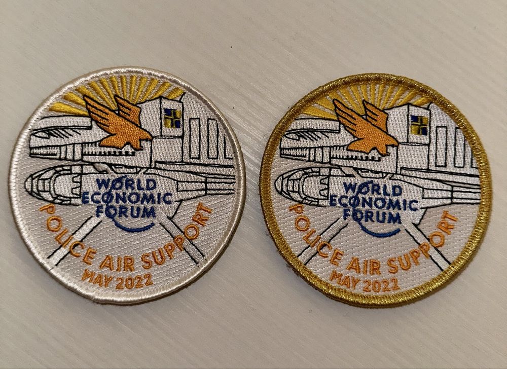 Set badge WEF 2022 (Sommer) (Neu und originalverpackt) in Bellinzona für CHF 25 – mit Lieferung ...
