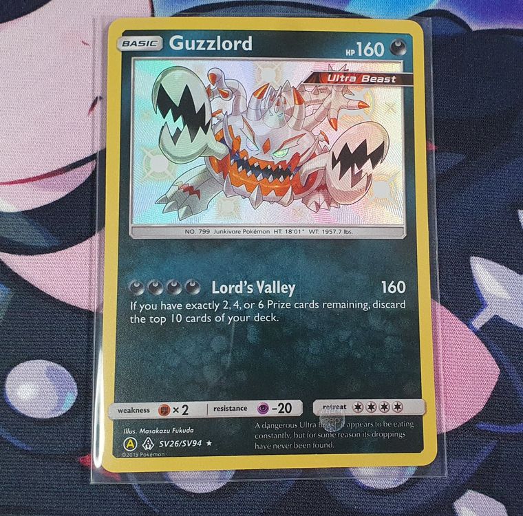 Guzzlord (Shiny Rare) - Verborgenes Schicksal SV26 / SV94 (Neu (gemäss ...