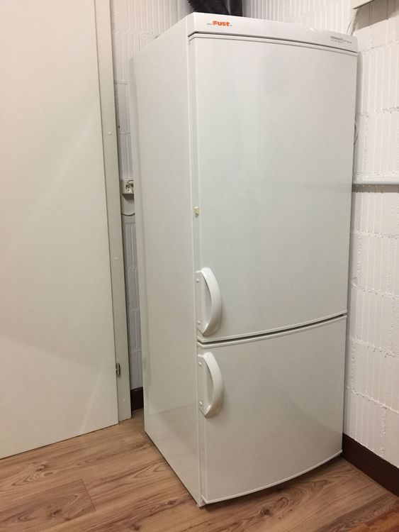 Novomatic Kühl- & Tiefkühlschrank | Kaufen auf Ricardo