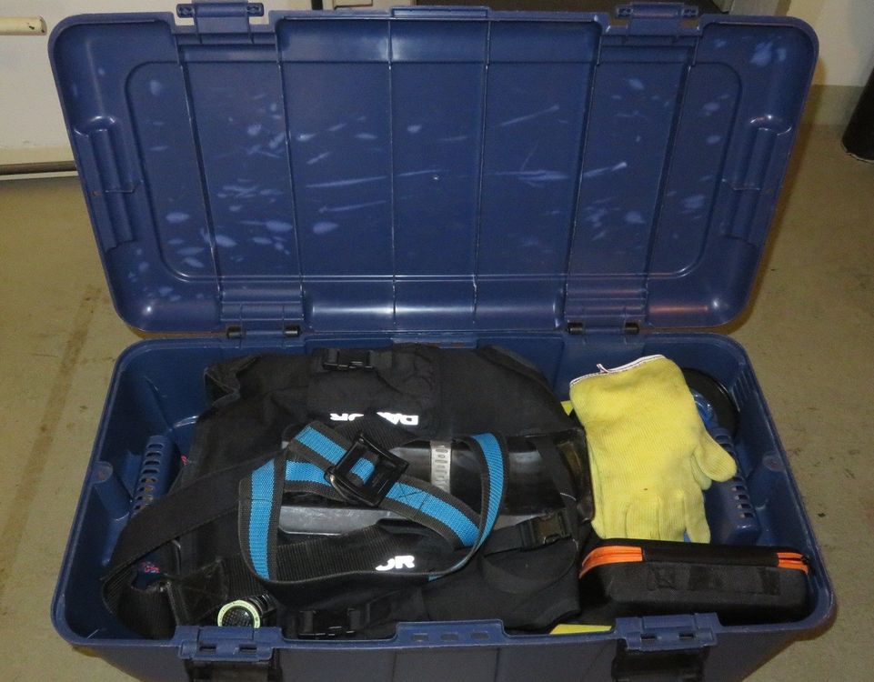 Rollkiste / Diving Box (Gebraucht) in Ettingen für CHF 12 – nur ...
