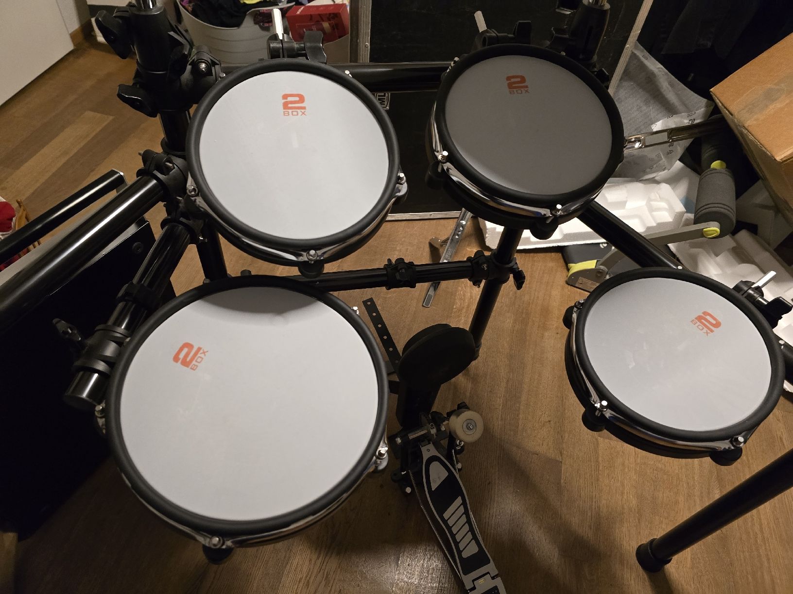 2 box E drum pads with Drum Rack (Gebraucht) in Zürich für CHF 159 ...