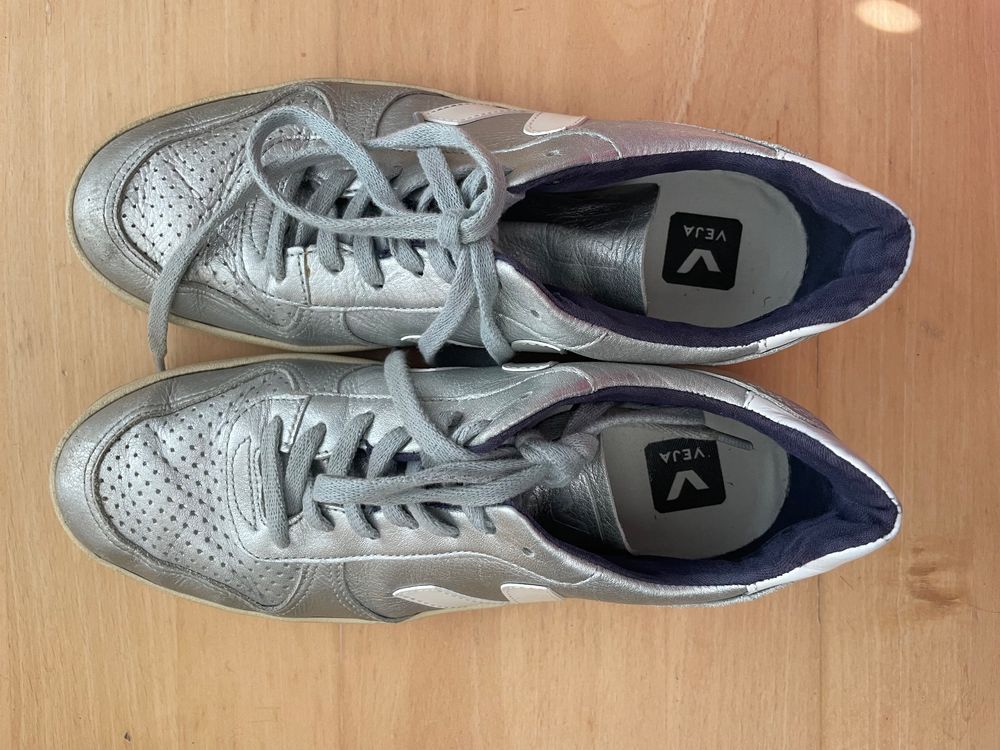 Veja V-10 Silver (Gebraucht) in Willisau für CHF 30 – mit Lieferung auf ...