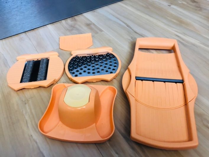 Tupperware Gemüsehobel Reibe Raspel Gemüseschneider (Neu (gemäss ...