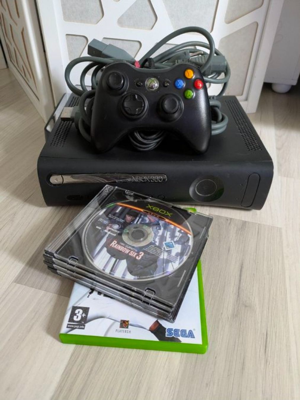 Xbox 360 +manette +8 jeux (D'occasion) à Blonay pour CHF 25 – avec ...