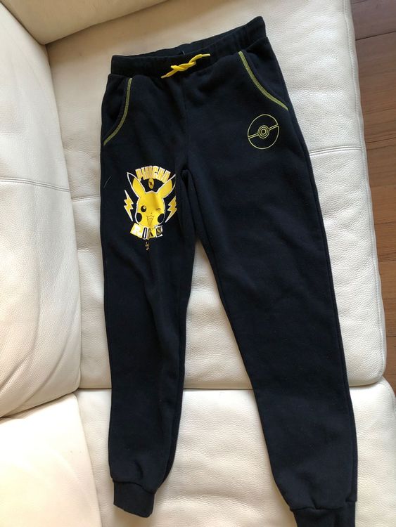Pikachu - Pokemon Trainer Jogginghose schwarz 158/164 bzw XS (Gebraucht ...