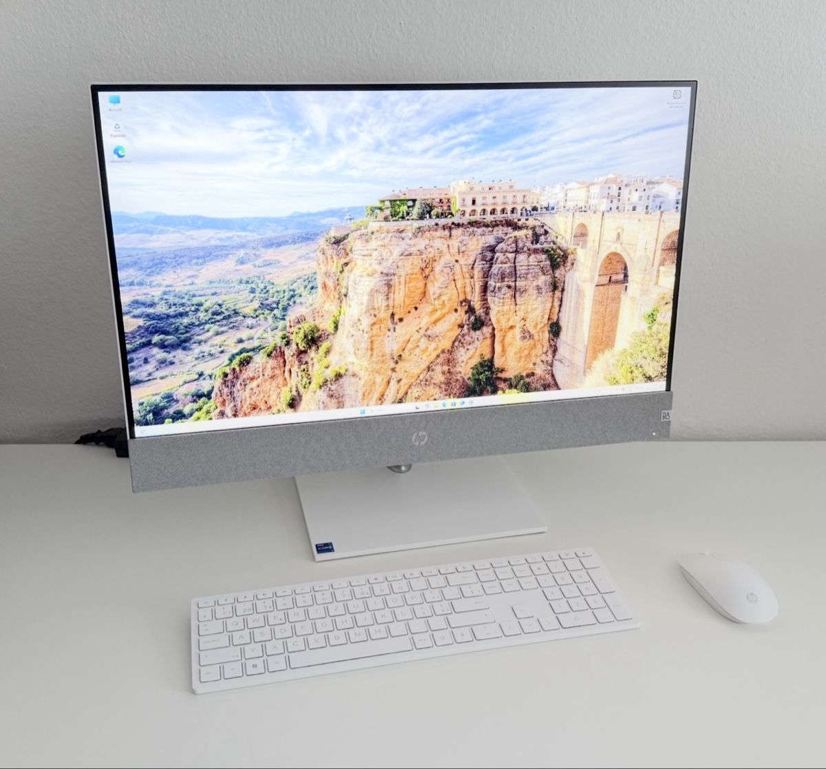 HP all in One Top PC 27 „ 1 TB SSD Win 11 (Neu und originalverpackt) in ...