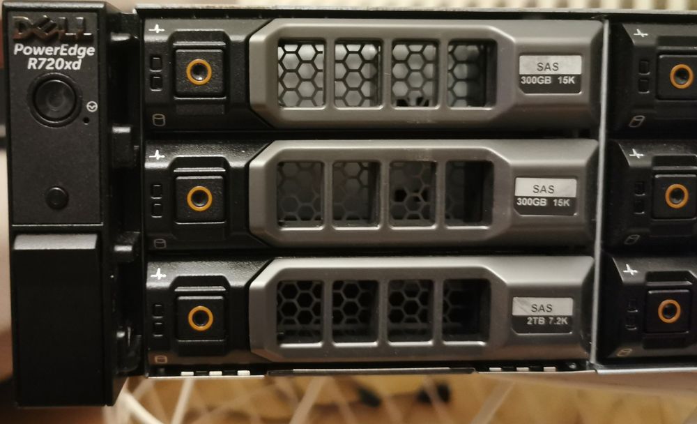 Dell PowerEdge R720xd 2U Rack Server (Gebraucht) in Wallisellen für CHF ...