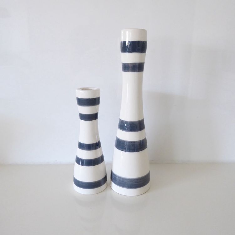 2 Kerzenständer grau von Kähler by Agnes Fries (Gebraucht) in Basel für ...