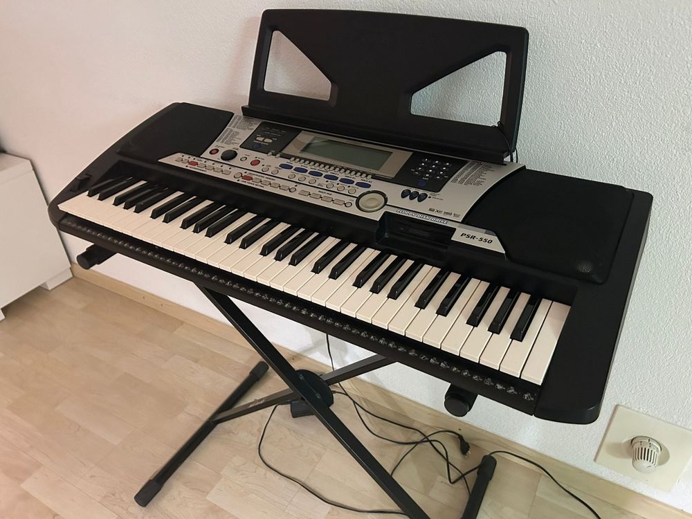 YAMAHA Keyboard PSR-550 (Gebraucht) in für CHF 41 – nur Abholung auf ...