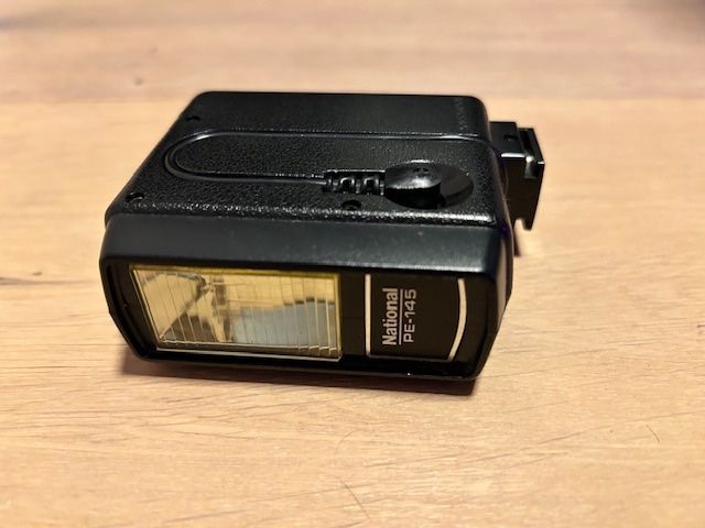 NATIONAL Electronic Flash PE-145 | Kaufen auf Ricardo