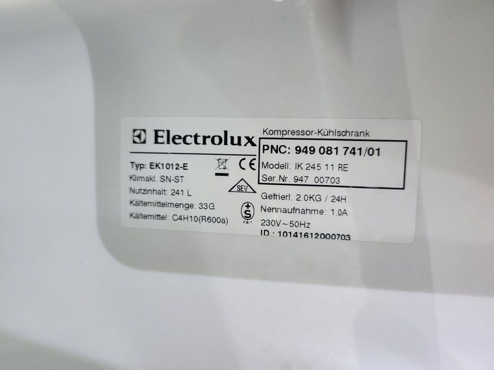 Einbaukühlschrank: Electrolux EK1012-E / EK 244 11 RE (Gebraucht) in ...