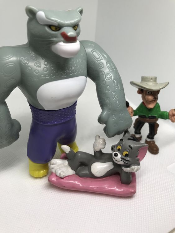 Lot Figurines Tom & Jerry, Lucky Luke, Bully (Gebraucht) in Renens VD ...
