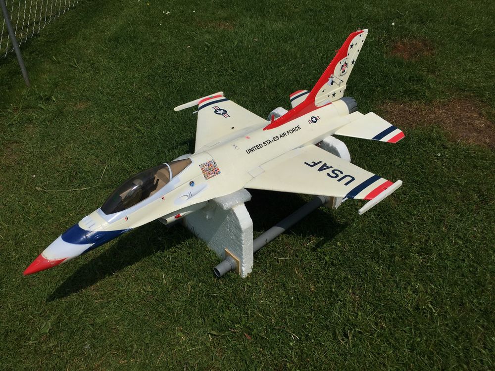F-16 Freewing EDF90 (Gebraucht) in Winterthur für CHF 180 – nur ...