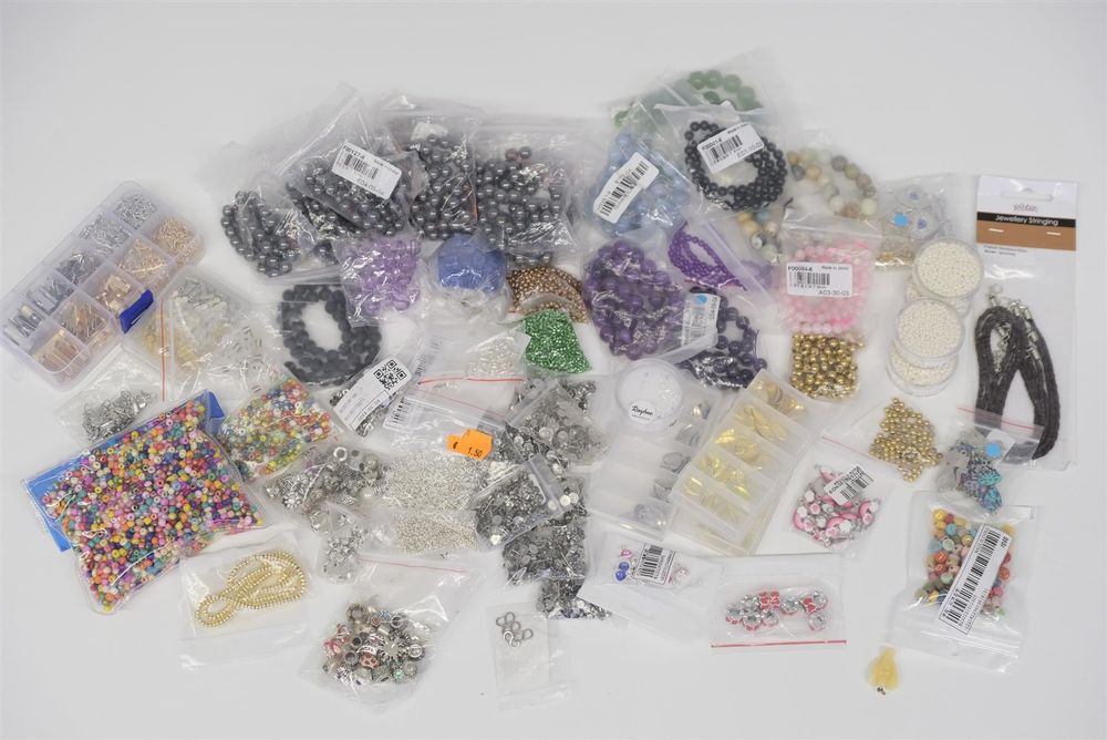 2,4kg Bastelmaterial (23052347) | Kaufen auf Ricardo