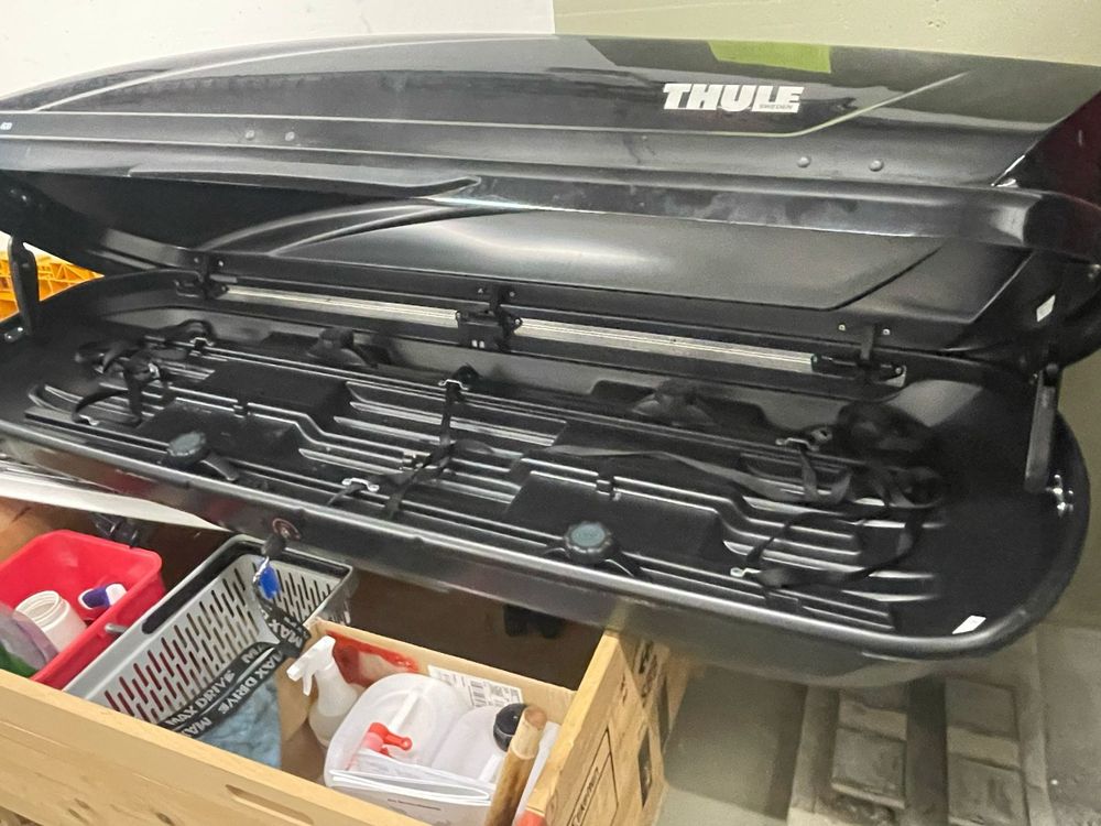 THULE Motion 600 Dachbox schwarz, top Zustand! (Gebraucht) in Jona für ...