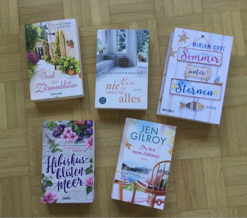 Bücherpaket mit 10 Romanen von tollen Autorinnen | Kaufen auf Ricardo