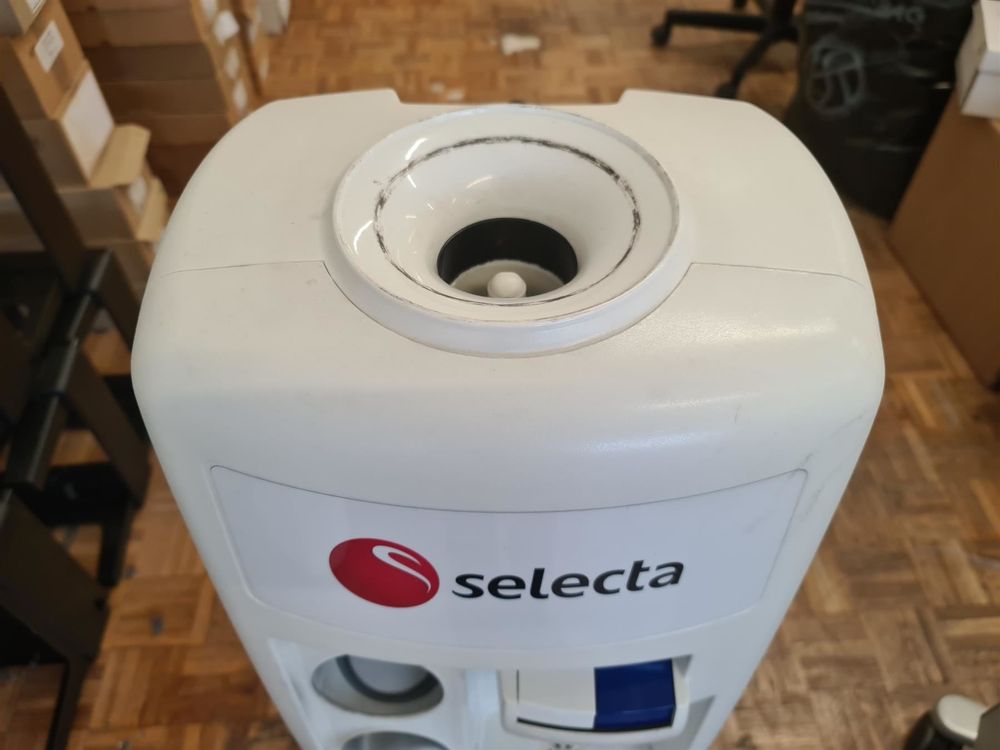 ES07 Wasserspender von Selecta ab 1.- (Gebraucht) in Necker für CHF 37 – nur Abholung auf ...