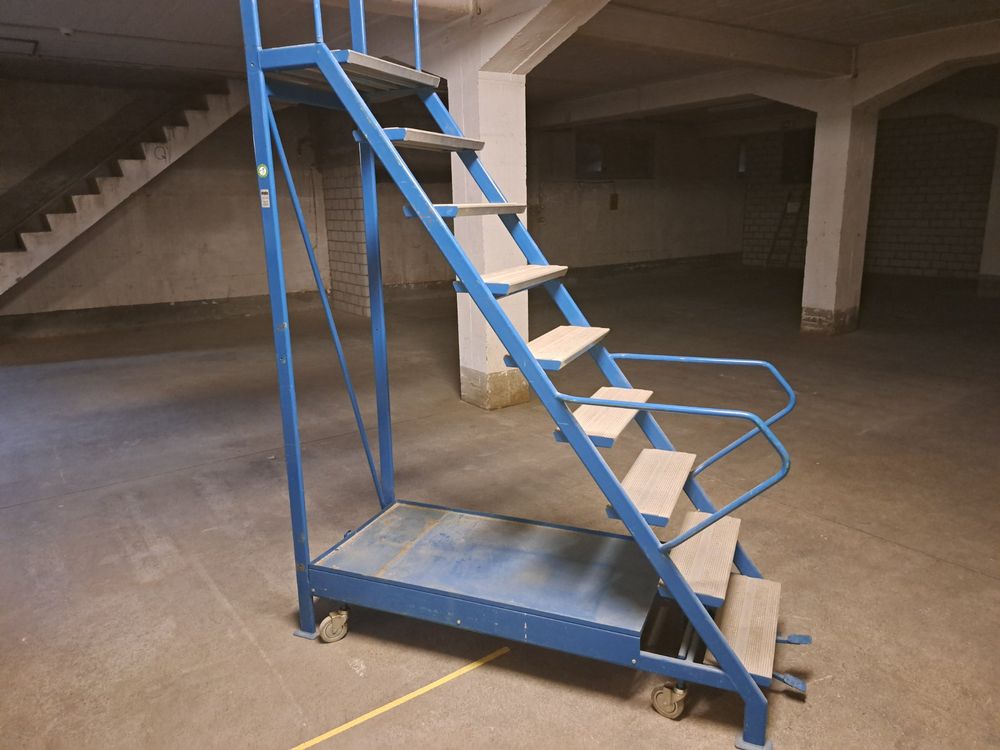 Lagerleiter Regalleiter Rollleiter Rollgerüst Leiter Podest (Gebraucht ...