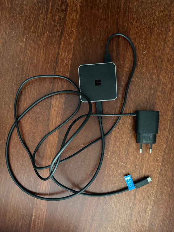 Microsoft HD-500 Display Docking Continuum (Gebraucht) in für CHF 10 ...