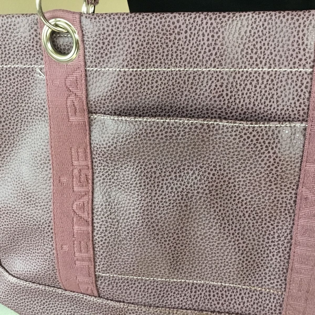 Grand Sac mauve PAQUETAGE 💜 (D'occasion) à Fribourg pour CHF 19 ...