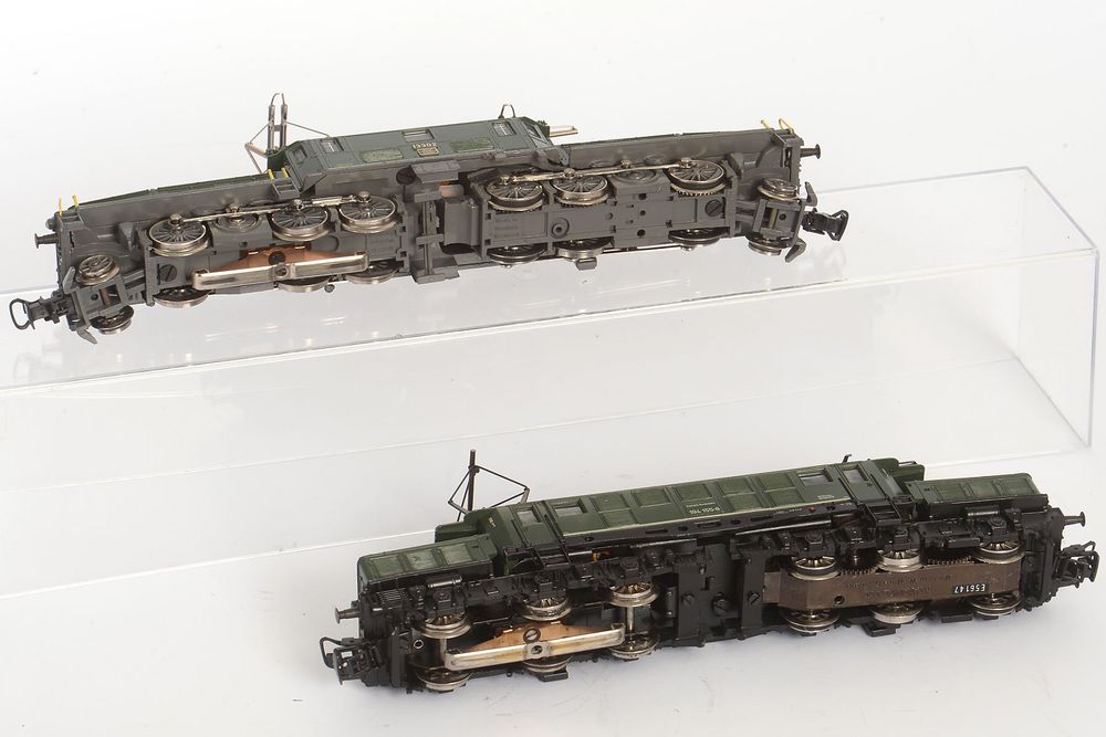 Märklin 3300, 2 Krokodile der Jubiläumsfahrt 1984, 125 Jahre (Gebraucht) in Bubendorf für CHF ...