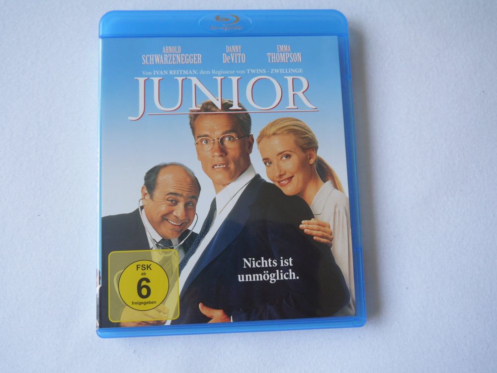 JUNIOR-Schwarzenegger/DeVito (Gebraucht) in Hagendorn für CHF 4.9 – mit ...
