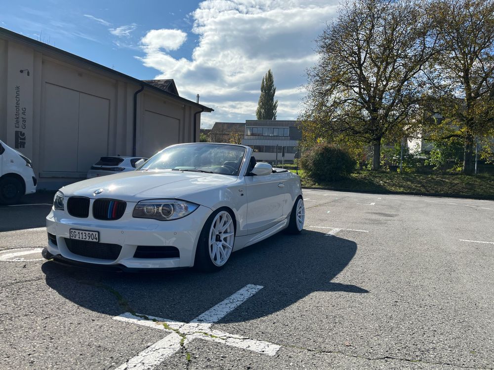 BMW 135i Cabrio mit DSG | Kaufen auf Ricardo