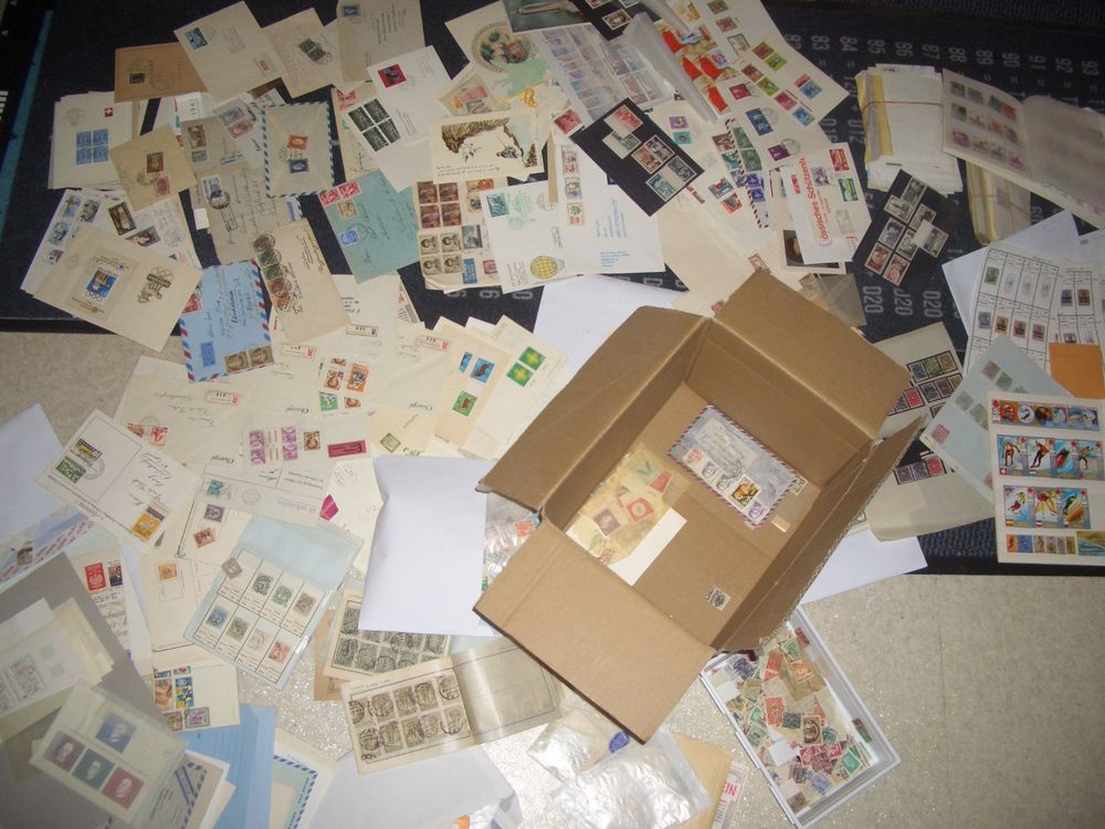 wildes Durcheinander Briefmarken, Briefe, Blätter etc. (Gebraucht) in ...