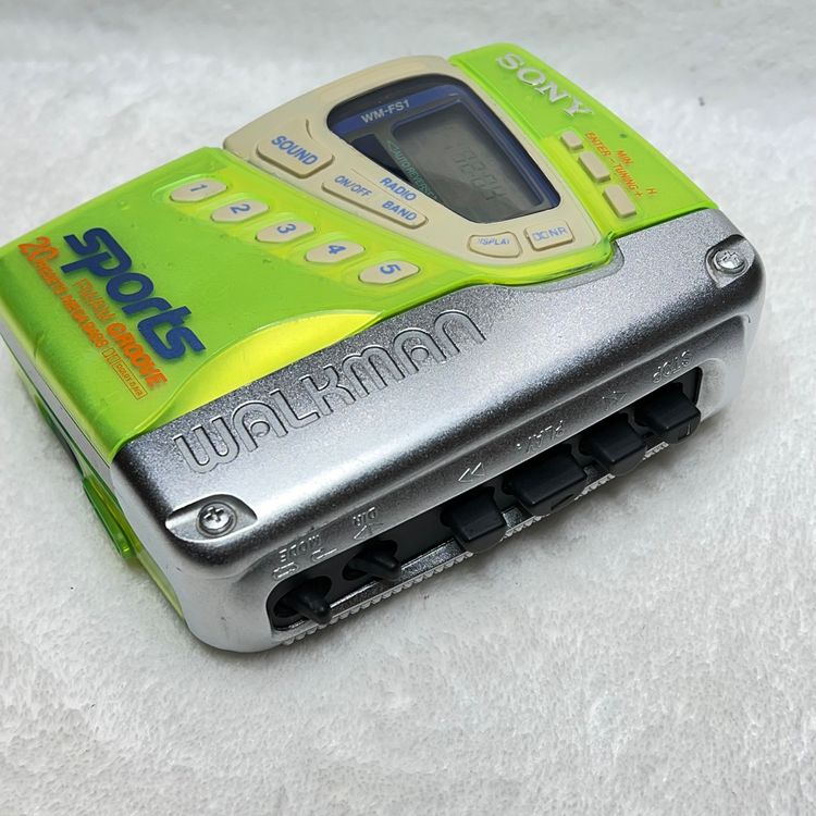 Sony Walkman WM-FS1 Sports Japan Version in der Farbe lime | Kaufen auf ...