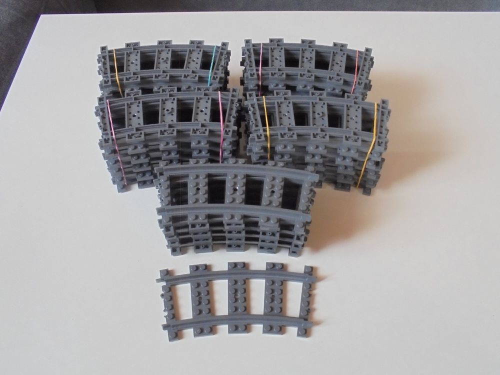 LEGO - 50 - GEBOGENE - CITY - SCHIENEN (Gebraucht) in Gelterkinden für CHF 30 – mit Lieferung ...