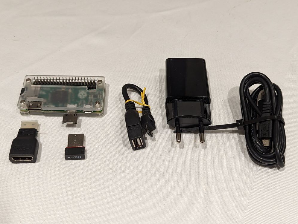 Raspberry Pi Zero + Case + MicroSD 8GB + WiFi + Adapters | Kaufen auf ...
