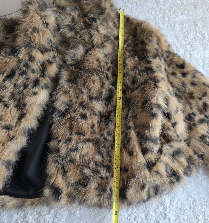 Warme AMISU Winter Jacke, Kunstpelz, Grösse M, Top Zustand! (Gebraucht ...