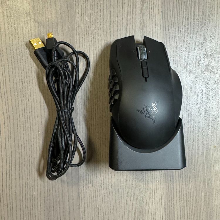 Razer Naga Epic Chroma RC30-012301 | Kaufen auf Ricardo Razer Naga Epic Chroma RC30-012301 | Kaufen auf Ricardo