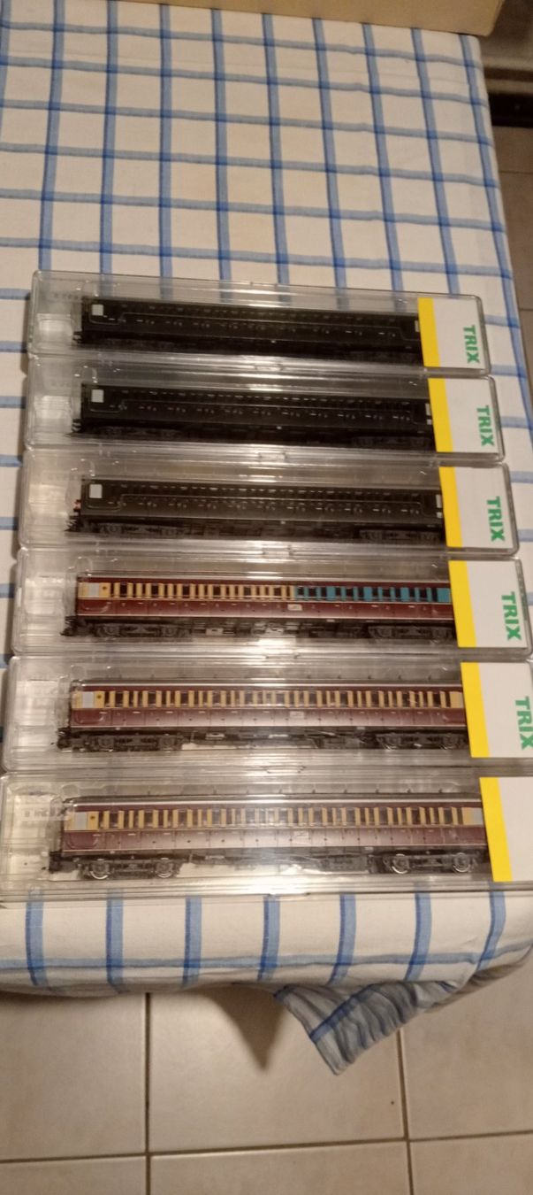 TRIX 23318, 23319, 23320, 24321, 24322, 24323 (Neuf (Voir description ...