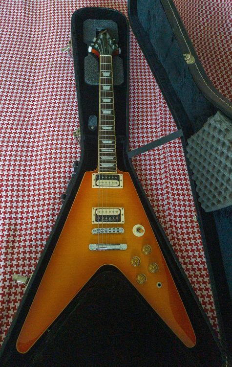Edwards (ESP) - Flying V - 2011 Made in Japan | Kaufen auf Ricardo