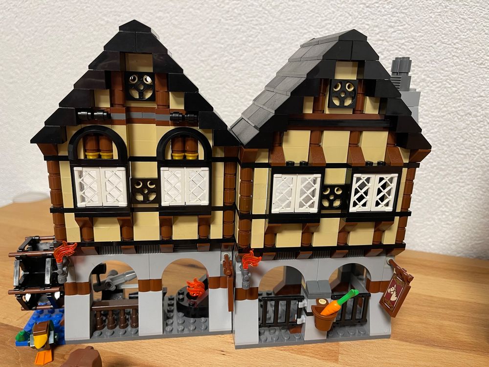 LEGO Castle 10193 Mittelalter Marktplatz (D'occasion) à Kirchberg BE ...