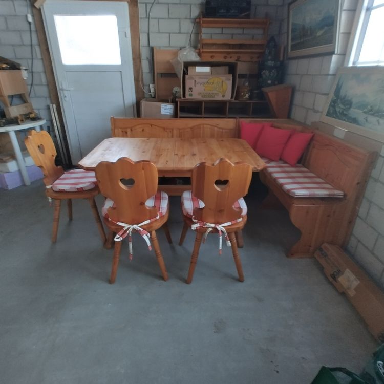 Massiver Tisch ,3 Stabellen Eckbank mit Stauraum (Gebraucht) in St ...