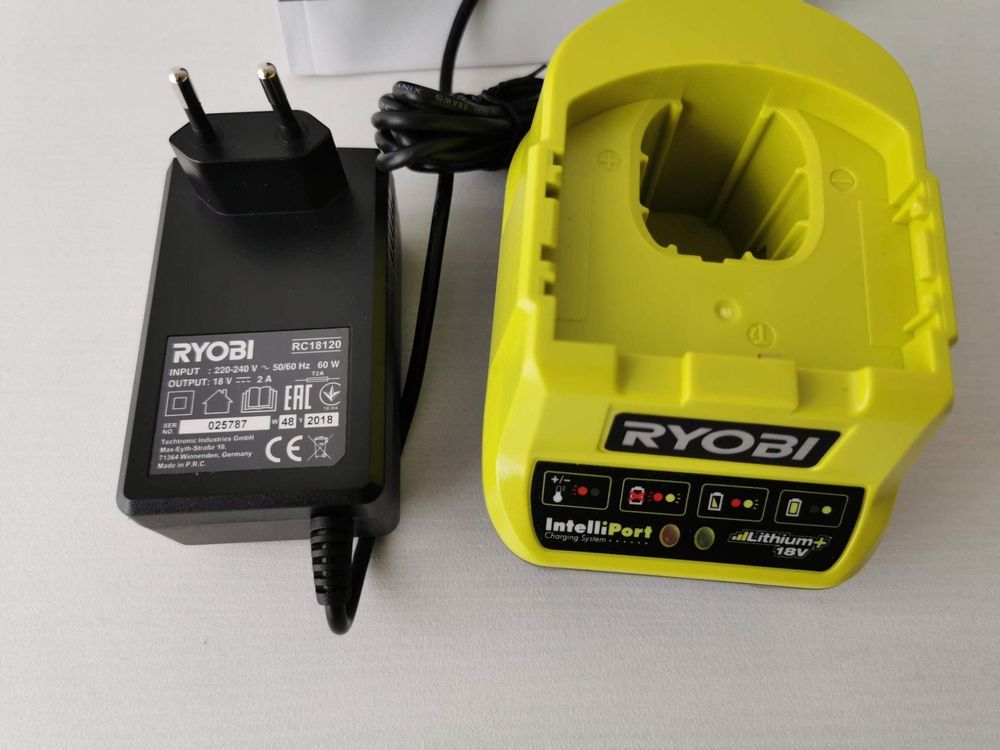 Ryobi 18 V Schnellladegerät RC18120 (Neu (gemäss Beschreibung)) in ...