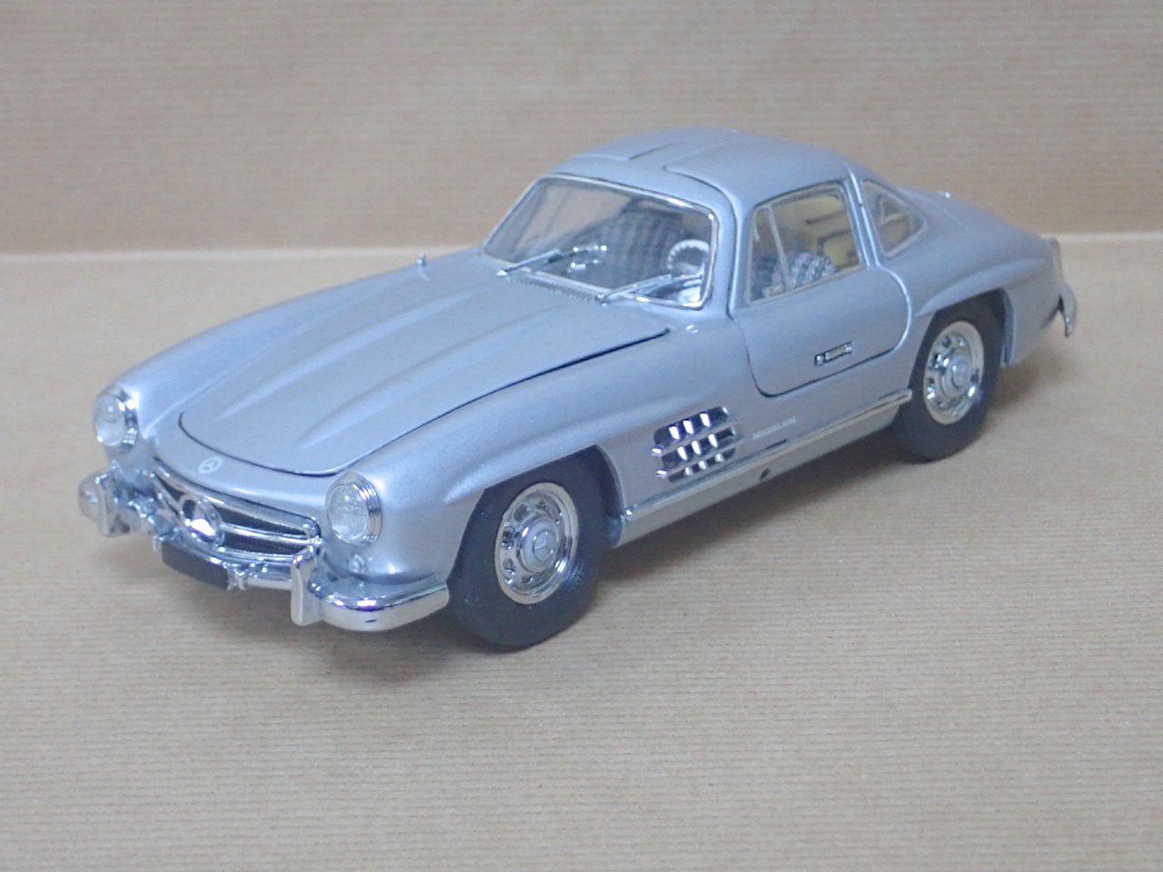Wunderschne Modellautos 1 24 Bild