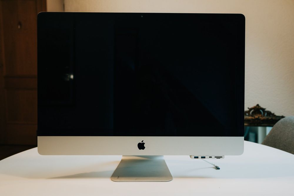 Apple Display Monitor 5k Auflösung für Windows oder Mac (Gebraucht) in ...