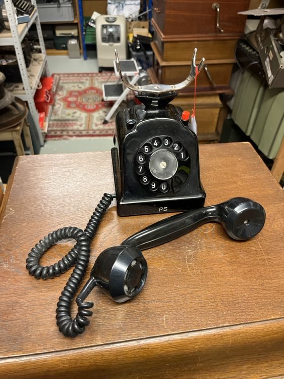 Altes CH Bakelit Telefon Vintage Rarität! Von 1932 ! (Gebraucht) in ...