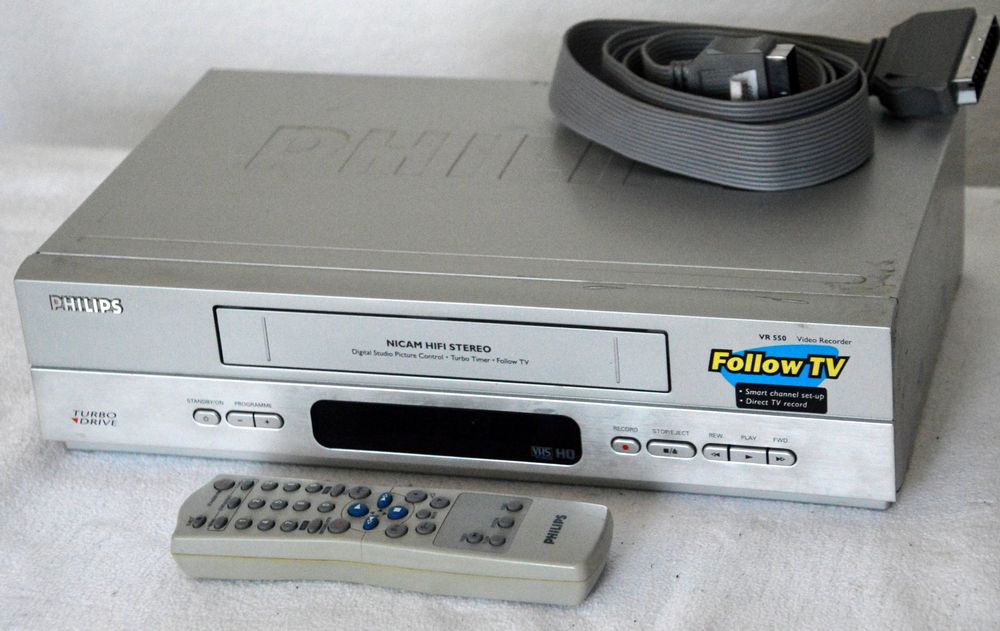 Videorecorder VHS Philips VR550 magnétoscope (Gebraucht) in Collonges ...