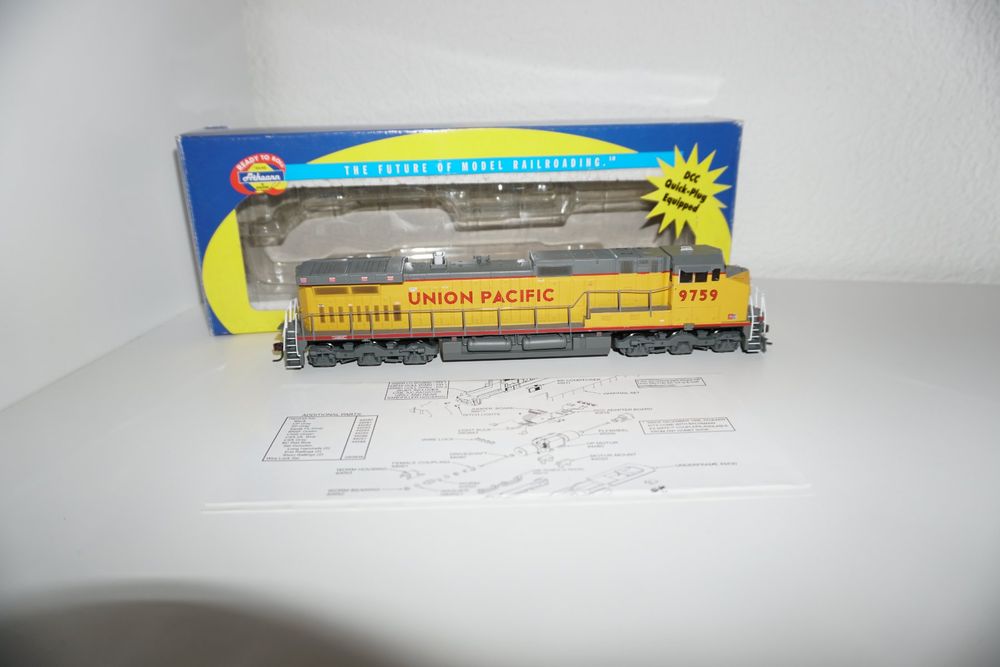 Athearn 80890 - Union Pacific Dash 9-44CW Diesellok H0/DC (Gebraucht ...