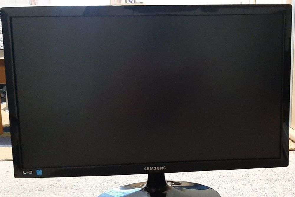 Samsung Bildschirm 22" Model:S22B150N | Kaufen auf Ricardo