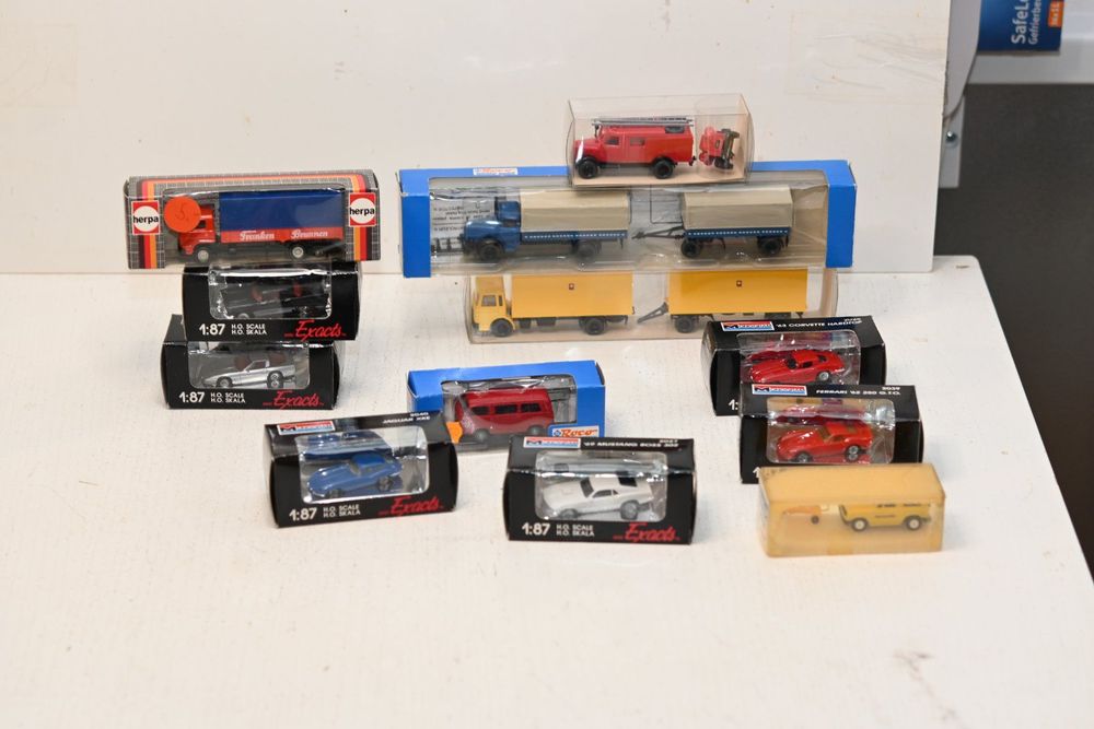 Diverse Autos + LKW NEU Spur HO (Neu (gemäss Beschreibung)) in Laupen ...