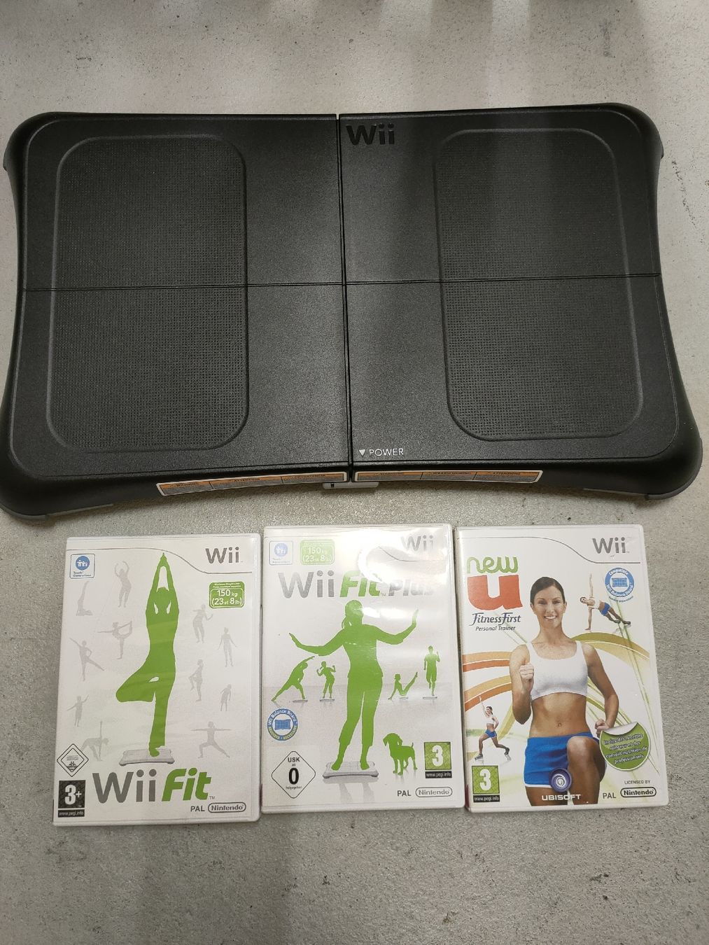 Wii Fit Set mit Balance Board und 3 Spielen – Top Zustand! (Gebraucht ...